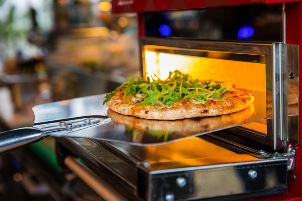 Postillion Hotels • Meet, work, stay.